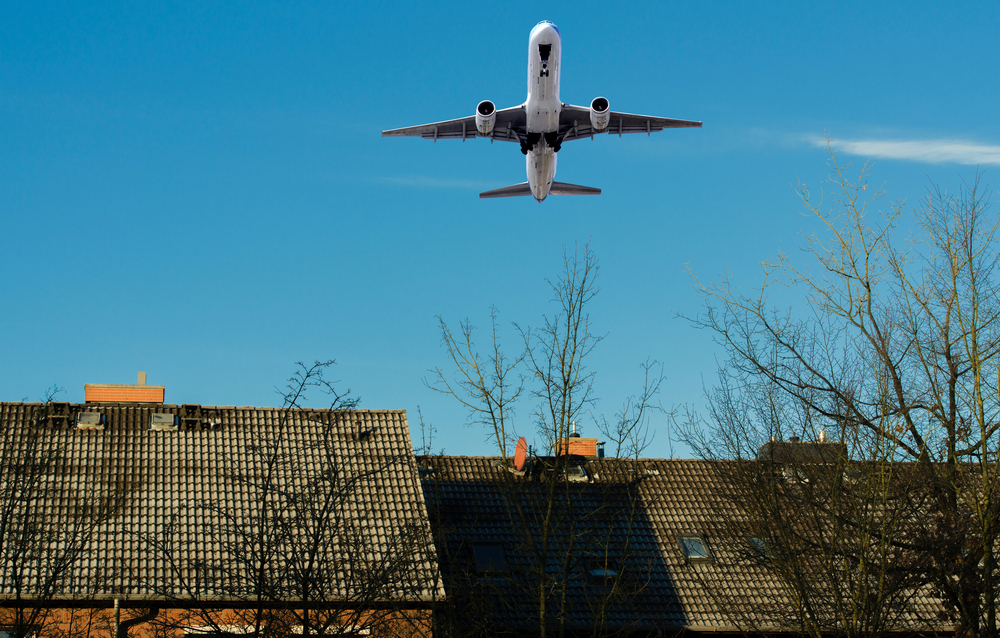 De impact van vliegtuiggeluid op gezondheid en eigendommen | Acoustix